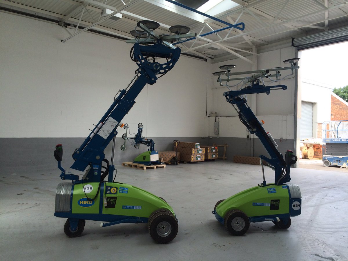 Should Your Company Use Glass Lifting Robots?