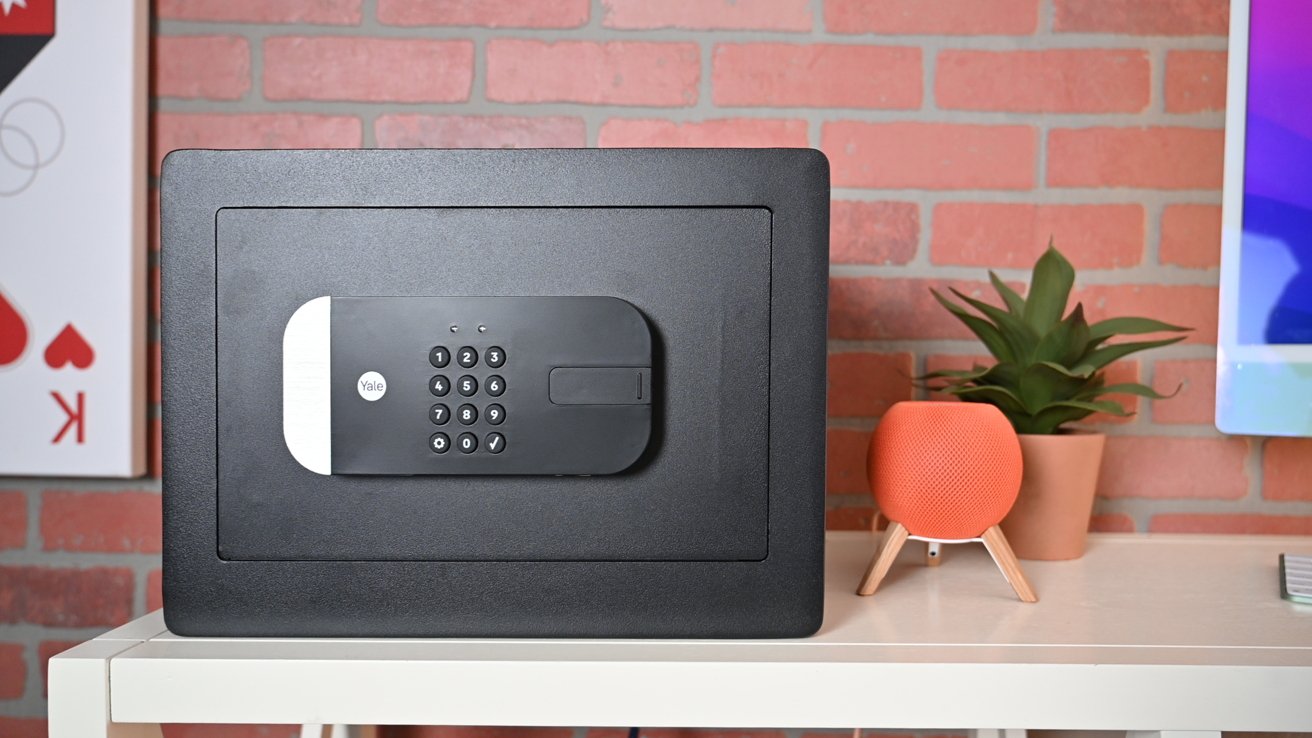 Smart Safes Vs. Traditional Safes: 9 Pros And Cons For Home Security